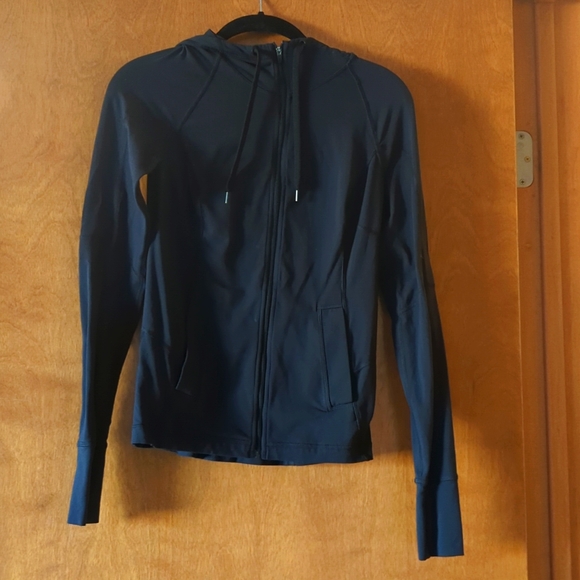 Lucy | Tops | Lucy Xs Black Hooded Zip Up Workout Jacket | Poshmark